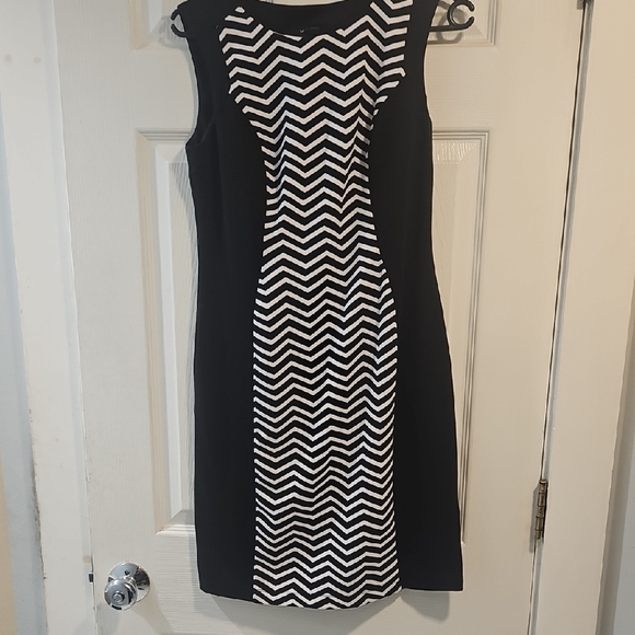AB Studio | Dresses | Ab Studio Black And White Zigzag Mini Dress ...